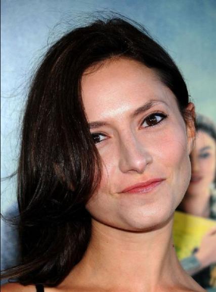 Laura Liz Perloe Death Fact Check, Birthday & Age | Dead or Kicking