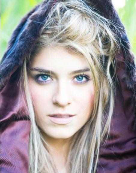 Laura Tobon Death Fact Check, Birthday & Age | Dead or Kicking