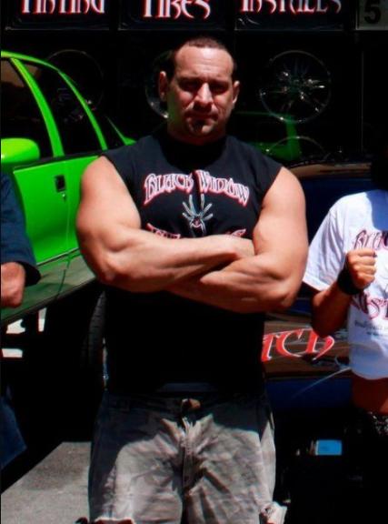 Lee Varon Death Fact Check, Birthday & Age | Dead or Kicking