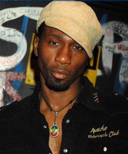 Leon Death Fact Check, Birthday & Age | Dead or Kicking