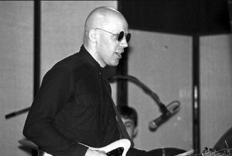 Les Chappell Death Fact Check, Birthday & Age | Dead or Kicking