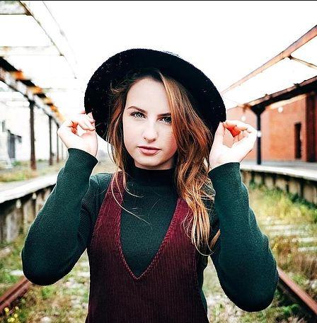 Lily Wright Death Fact Check, Birthday & Age | Dead or Kicking