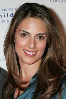 Lisa Ann Russell Death Fact Check, Birthday & Age | Dead or Kicking