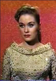 Lisa Davis Death Fact Check, Birthday & Age | Dead or Kicking