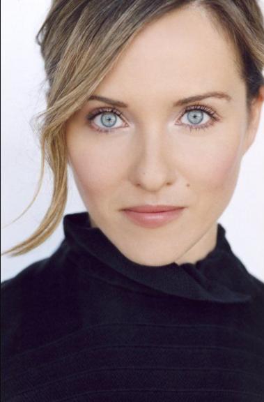 Lisa Paige Robinson Death Fact Check, Birthday & Age | Dead or Kicking