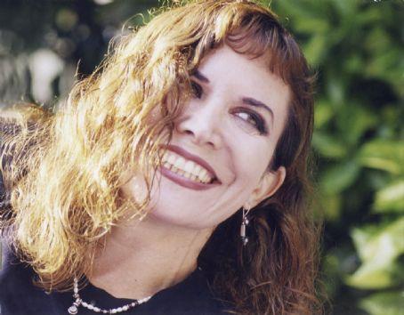 Lizzie Borden Death Fact Check, Birthday & Age | Dead or Kicking