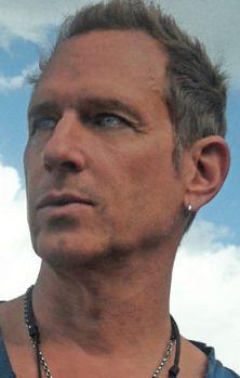 Loren Haynes Death Fact Check, Birthday & Age | Dead or Kicking