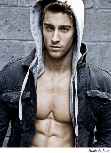 Luke Guldan Death Fact Check, Birthday & Age | Dead or Kicking