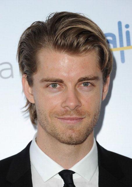 Luke Mitchell Death Fact Check, Birthday & Age | Dead or Kicking