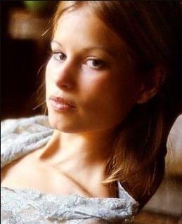 Lynn Schiller Death Fact Check, Birthday & Age | Dead or Kicking