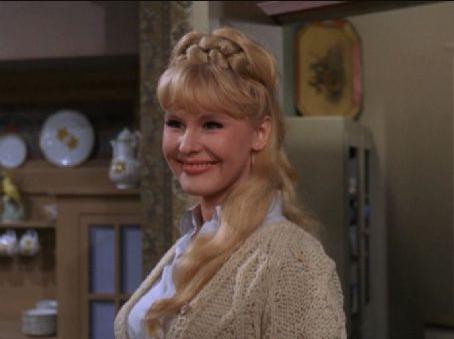 Margaret Teele Death Fact Check, Birthday & Age | Dead or Kicking