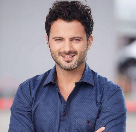 Mario Espitia Death Fact Check, Birthday & Age | Dead or Kicking