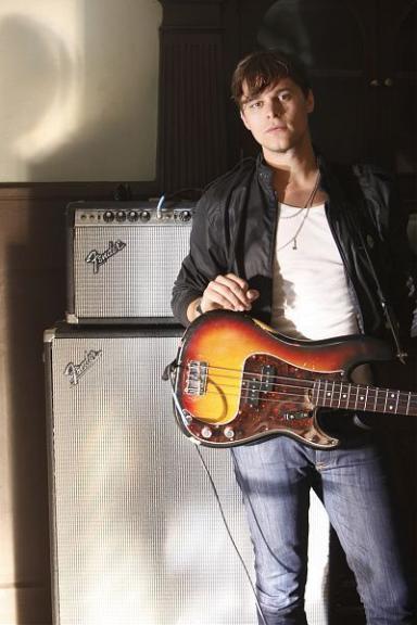 Mark Wilson Death Fact Check, Birthday & Age | Dead or Kicking