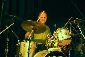 Martin Ditcham Death Fact Check, Birthday & Age | Dead or Kicking