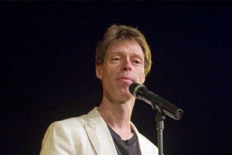 Martin Schneider Death Fact Check, Birthday & Age | Dead or Kicking