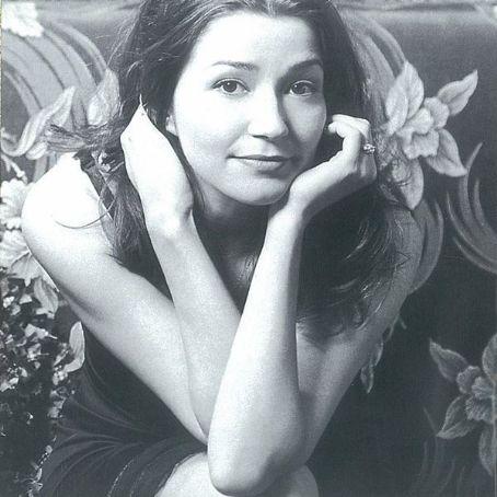 Matraca Berg Death Fact Check, Birthday & Age | Dead or Kicking