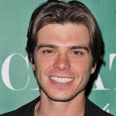 Matthew Lawrence Death Fact Check, Birthday & Age | Dead or Kicking