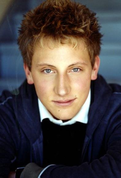 Max Walker Death Fact Check, Birthday & Age | Dead or Kicking