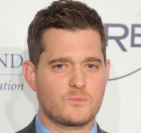 Michael Bublé Death Fact Check, Birthday & Age | Dead or Kicking
