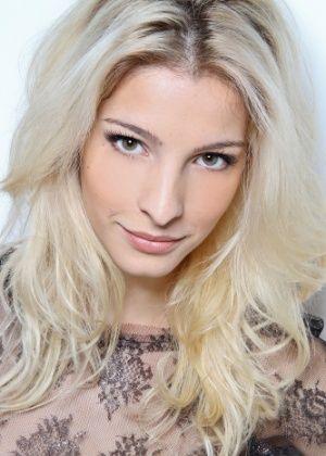 Michelle Batista Death Fact Check, Birthday & Age | Dead or Kicking