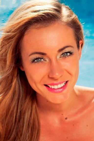 Michelle Pedersen Death Fact Check, Birthday & Age | Dead or Kicking