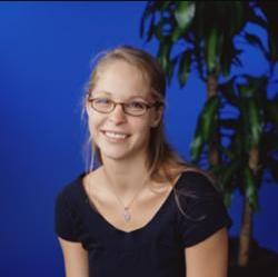 Michelle Tesauro Death Fact Check, Birthday & Age | Dead or Kicking