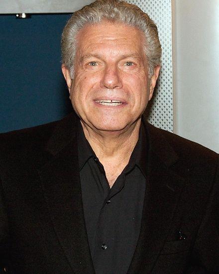 Mike Burstyn Death Fact Check, Birthday & Age | Dead or Kicking