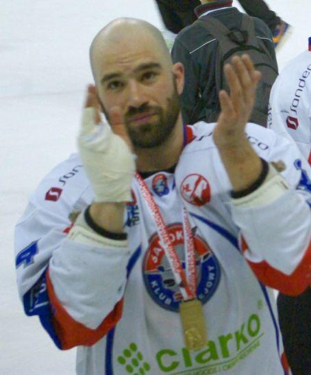 Mike Danton Death Fact Check, Birthday & Age | Dead or Kicking