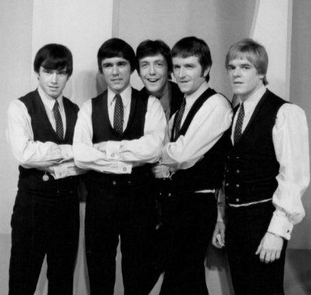 Mike Smith (Dave Clark Five) Death Fact Check, Birthday & Date of Death
