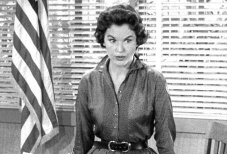 Miss Alice Landers Death Fact Check, Birthday & Age | Dead or Kicking