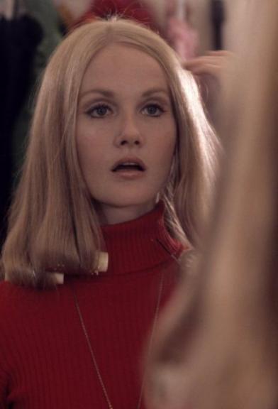 Nancy Barrett Death Fact Check, Birthday & Age | Dead or Kicking