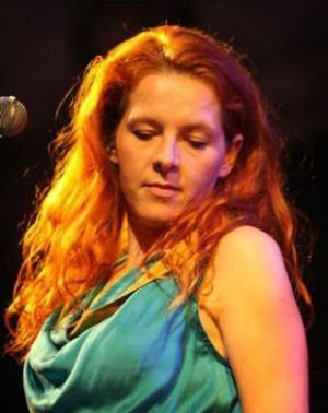 Neko Case Death Fact Check, Birthday & Age | Dead or Kicking