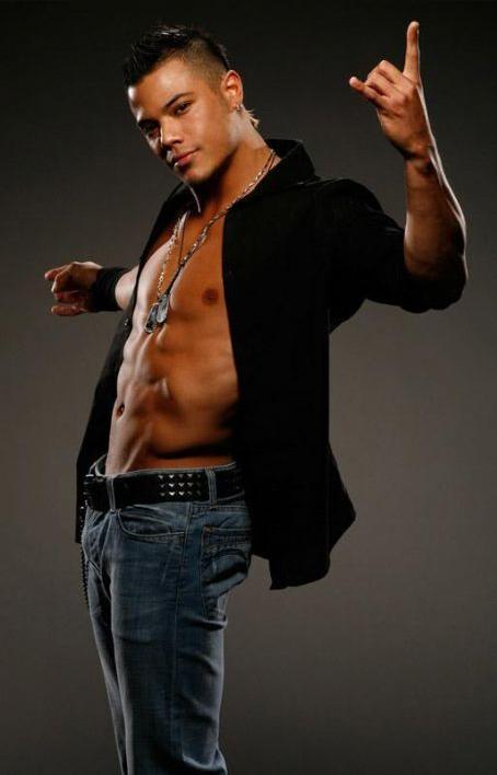 Nico Vasquez Death Fact Check, Birthday & Age | Dead or Kicking