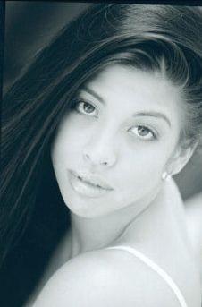 Nicole Rollolazo Death Fact Check, Birthday & Age | Dead or Kicking