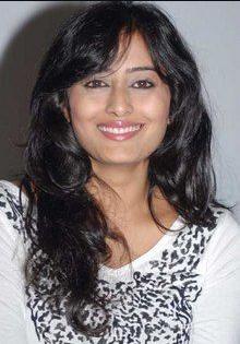 Nidhi Subbaiah Death Fact Check, Birthday & Age | Dead or Kicking