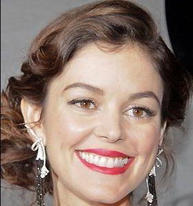 Nora Zehetner Death Fact Check, Birthday & Age | Dead or Kicking