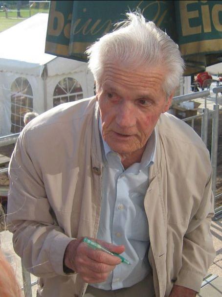 Ottmar Walter Death Fact Check, Birthday & Date of Death