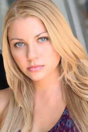 Paige Diaz Death Fact Check, Birthday & Age | Dead or Kicking