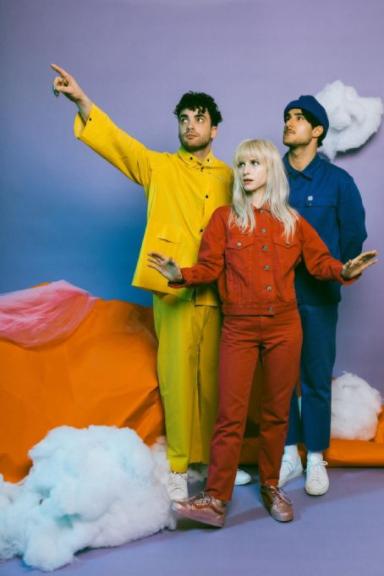 Paramore Death Fact Check, Birthday & Age | Dead or Kicking