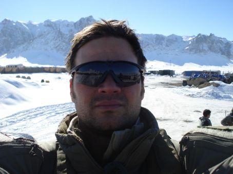 Patrick Lewis Death Fact Check, Birthday & Age | Dead or Kicking