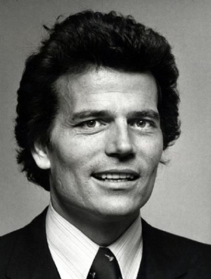 Patrick Wayne Death Fact Check, Birthday & Age | Dead or Kicking