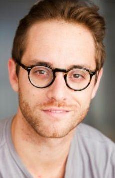 Peter Simon Death Fact Check, Birthday & Age | Dead or Kicking