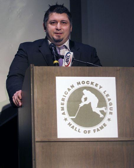 Peter White Death Fact Check, Birthday & Age | Dead or Kicking