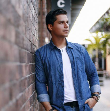 Ramon Camacho Death Fact Check, Birthday & Age | Dead or Kicking