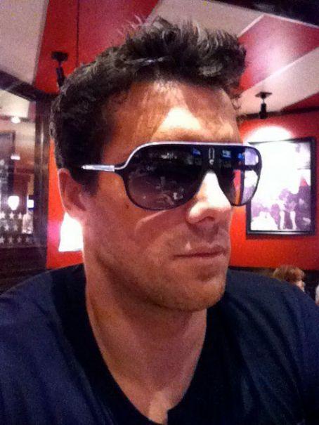 Ramon Nomar Death Fact Check, Birthday & Age | Dead or Kicking