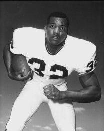 Ray McDonald Death Fact Check, Birthday & Age | Dead or Kicking