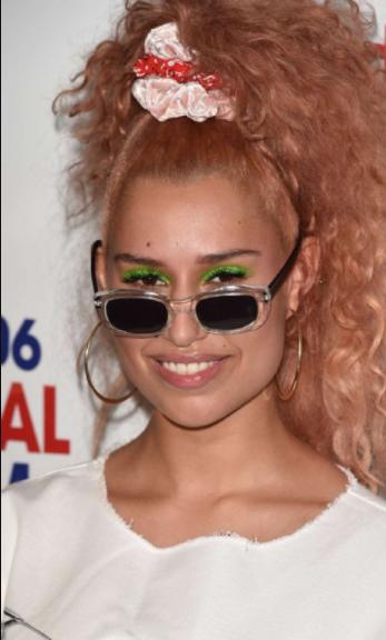Raye (singer) Death Fact Check, Birthday & Age | Dead or Kicking
