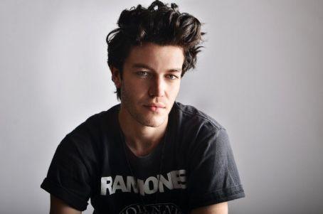 Rhys Ward Death Fact Check, Birthday & Age | Dead or Kicking