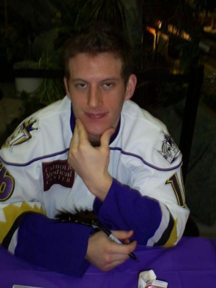 Richard Clune Death Fact Check, Birthday & Age | Dead or Kicking