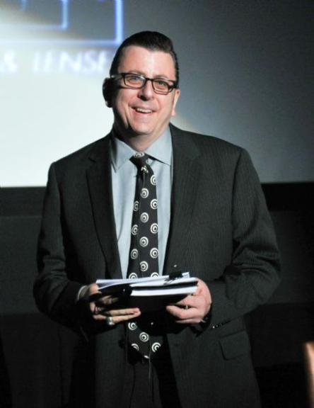Richard Crouse Death Fact Check, Birthday & Age | Dead or Kicking